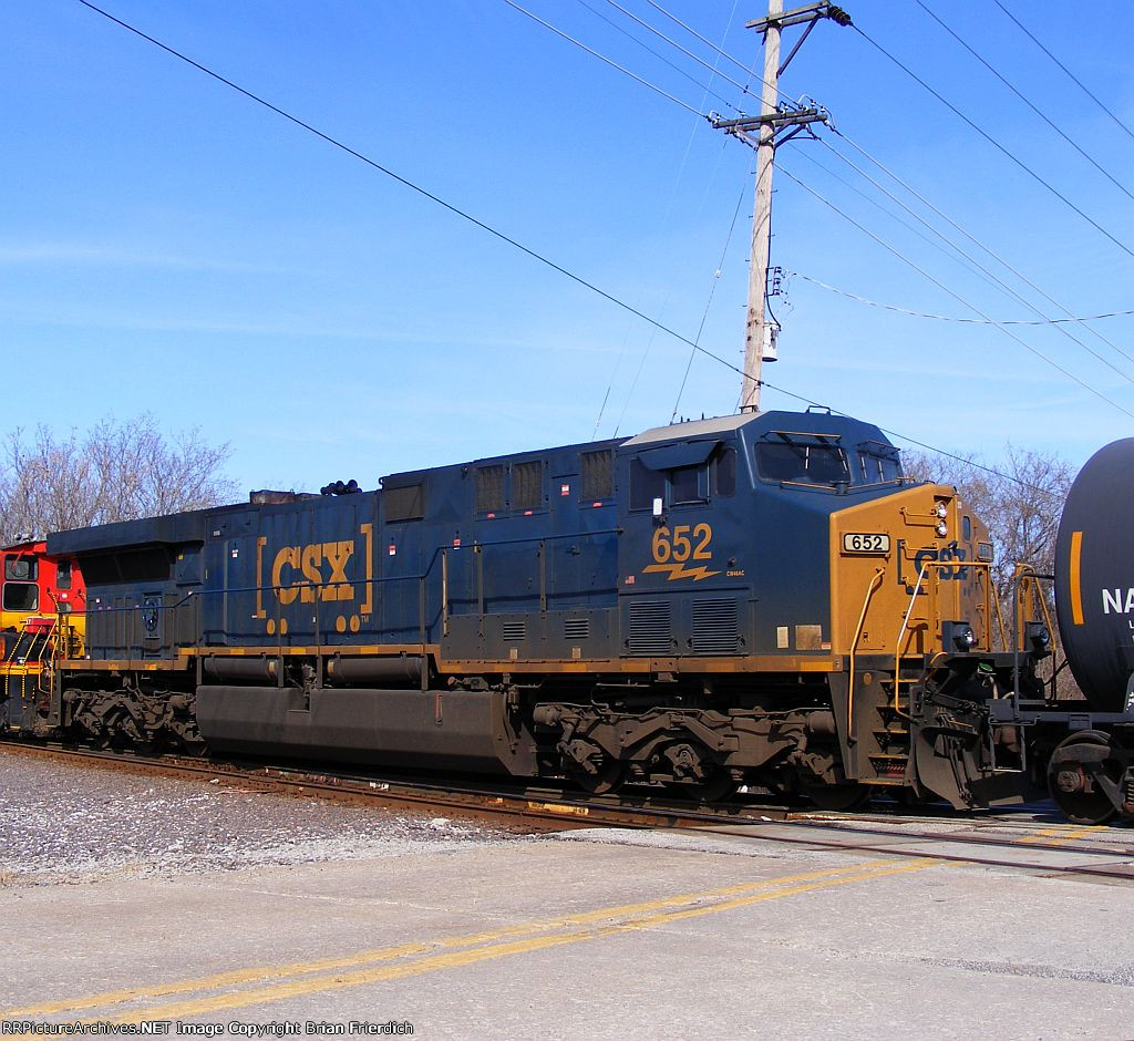 CSXT 652